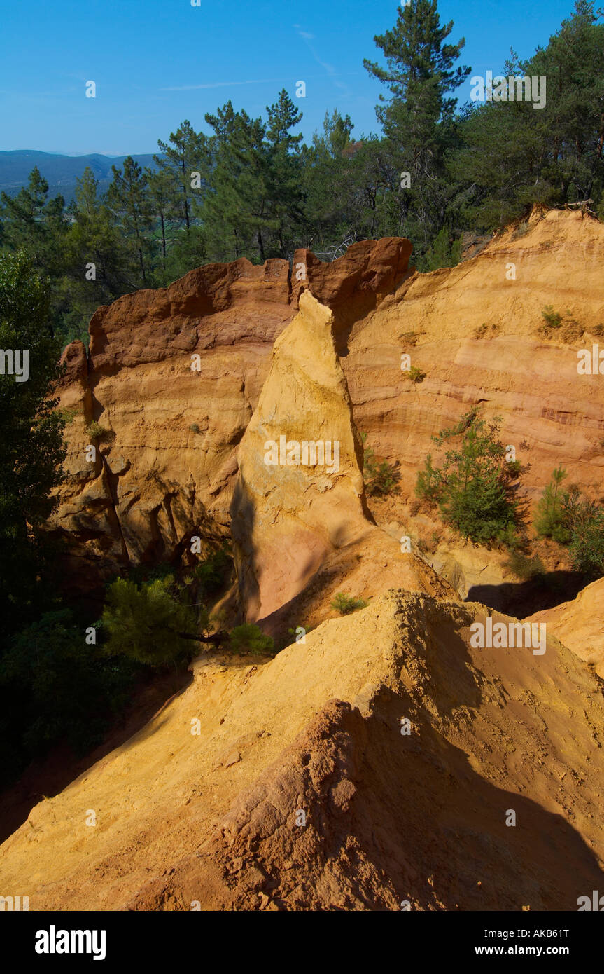 Roussillon colorado Provençal Stock Photo - Alamy