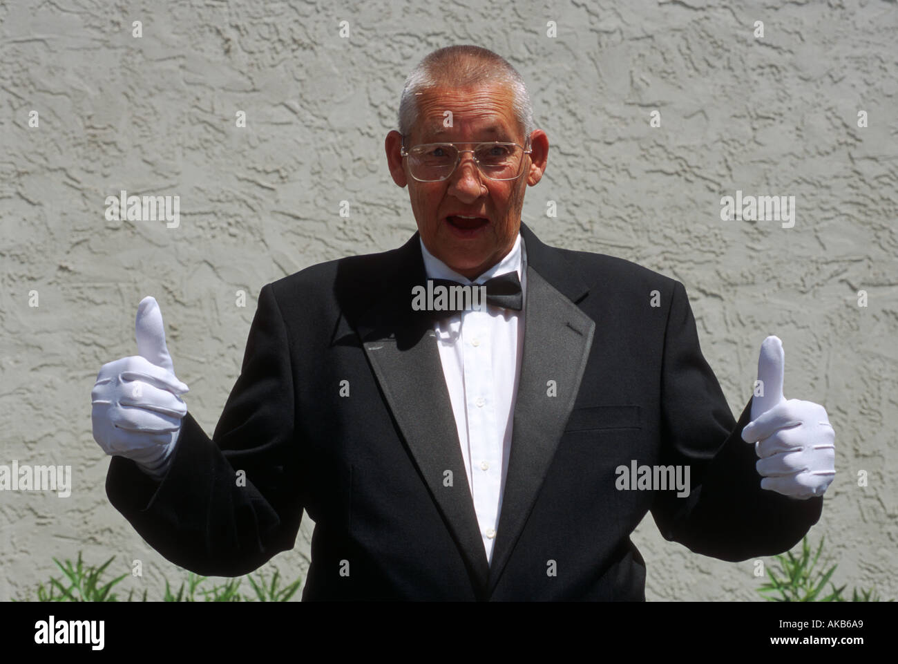 Limo driver sign hi-res stock photography and images - Alamy