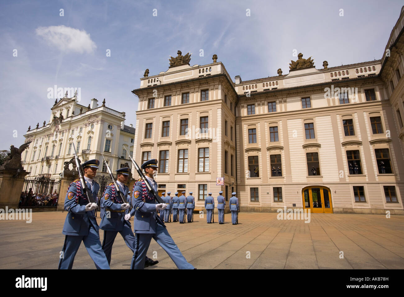 Changing of the Guard, Prague Castle, Prague, Czech Republic Stock Photo - Alamy