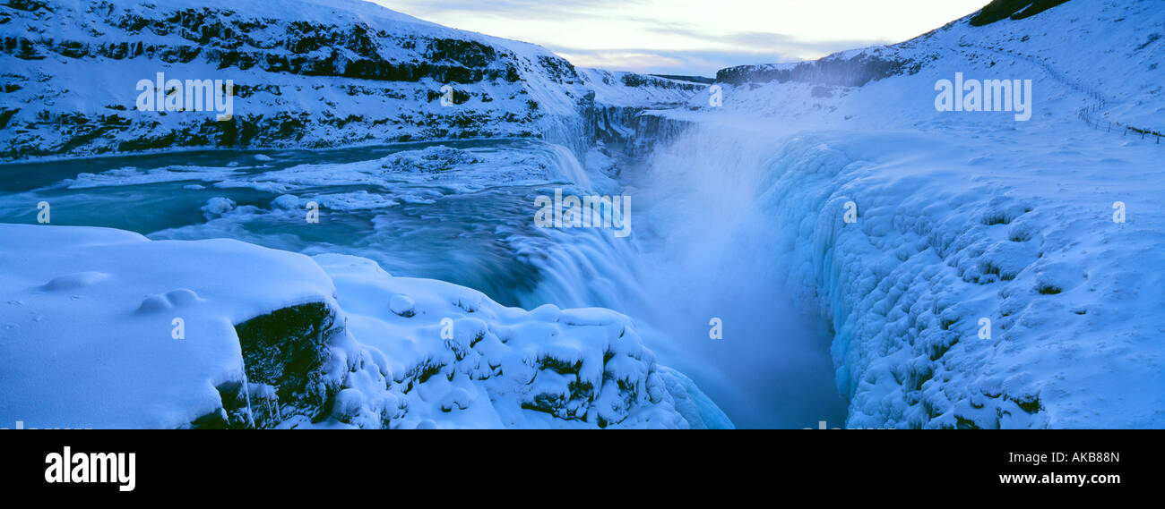 Ice banks hi-res stock photography and images - Alamy