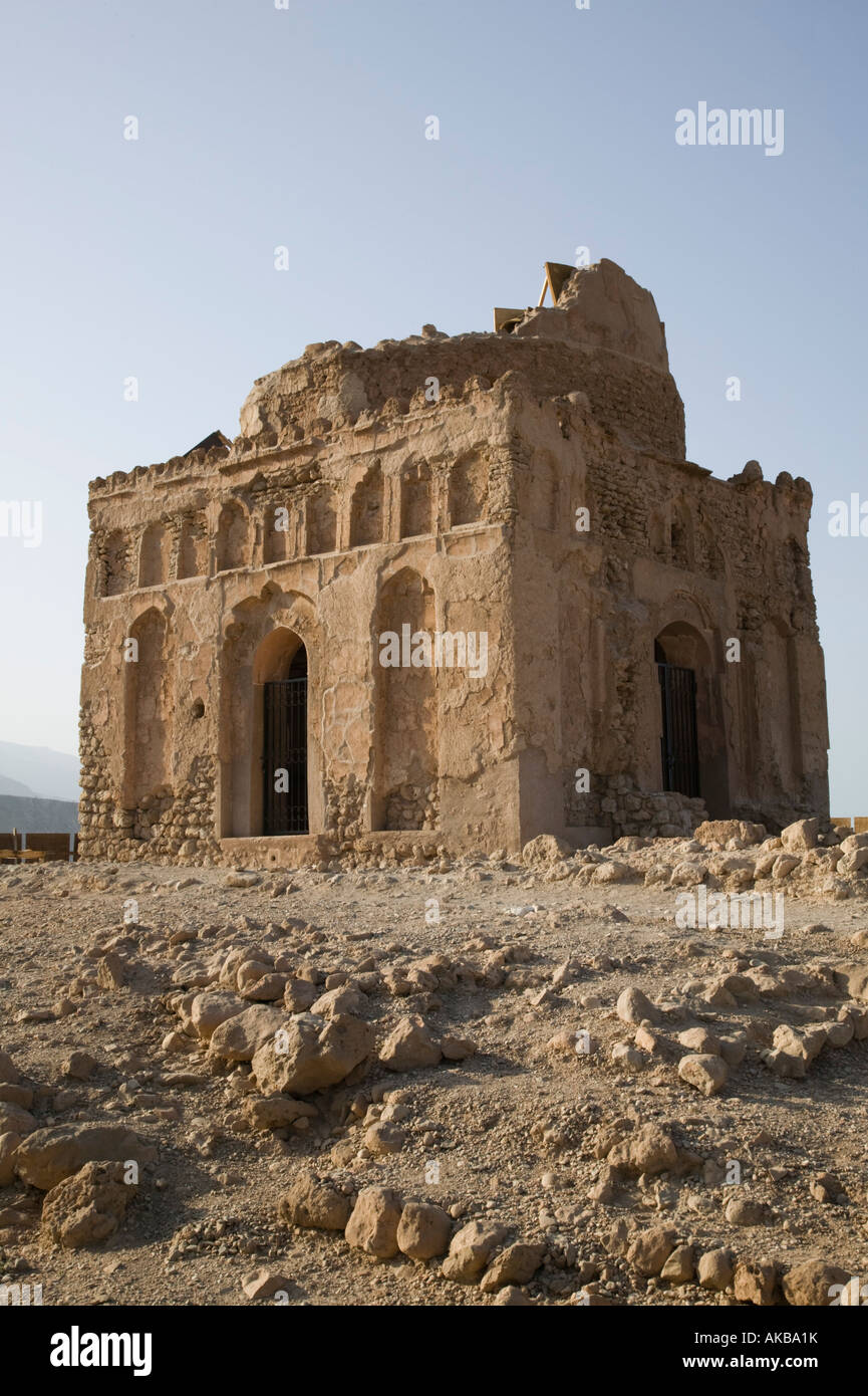 Oman, Sharqiya Region, Sur Area, village of Qalhat, Tomb of Bibi Miriam ...
