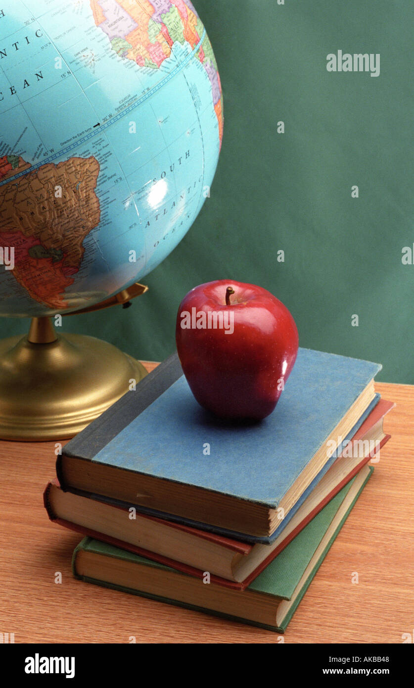 School still life hi-res stock photography and images - Alamy
