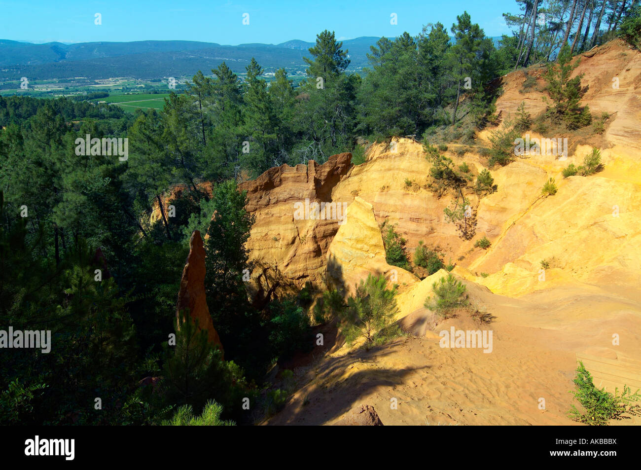 Roussillon colorado Provençal Stock Photo - Alamy