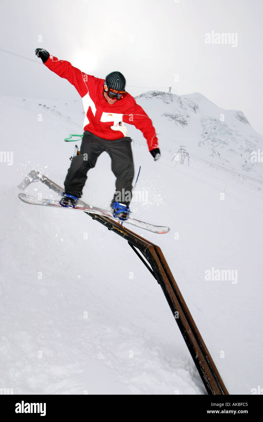 Snowboard rail slide hi-res stock photography and images - Alamy