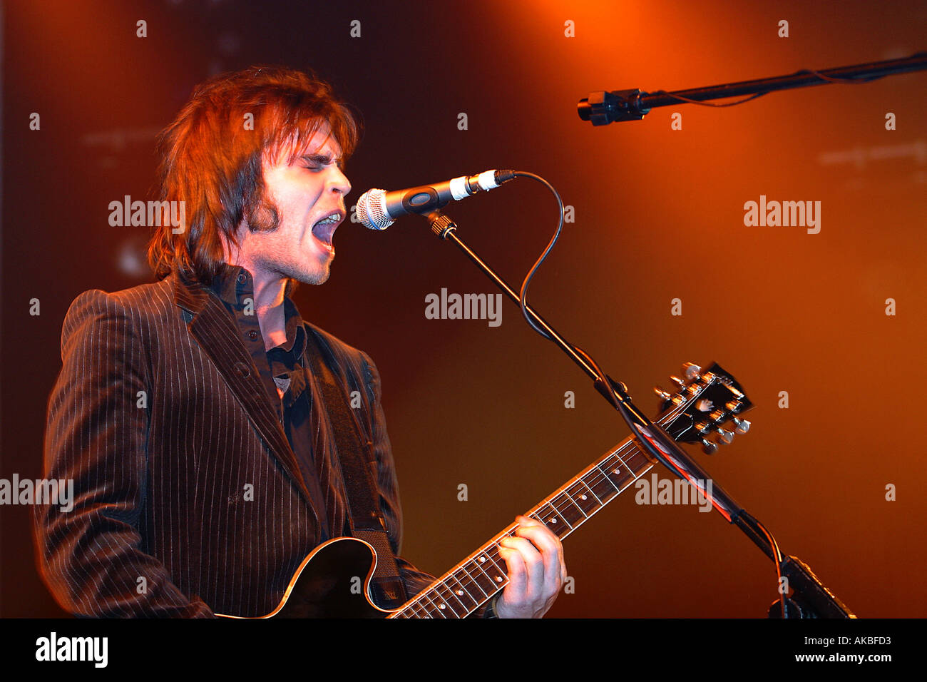 Supergrass band hi-res stock photography and images - Alamy