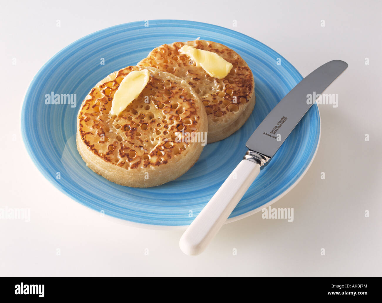Griddle fried crumpets hi-res stock photography and images - Alamy