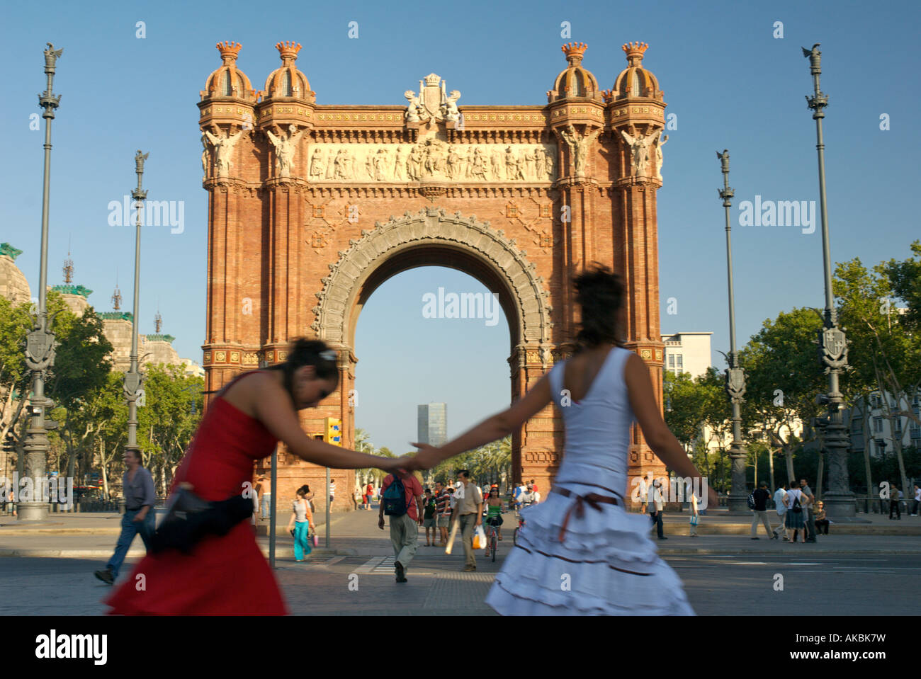 Spanish girls crossing a Barcelona street Stock Photo - Alamy