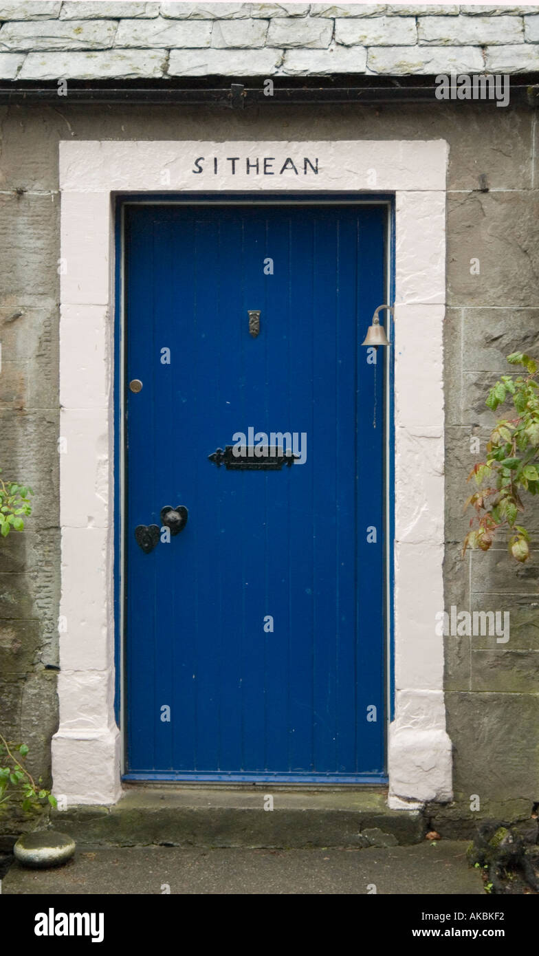 Old cottage door hi-res stock photography and images - Alamy