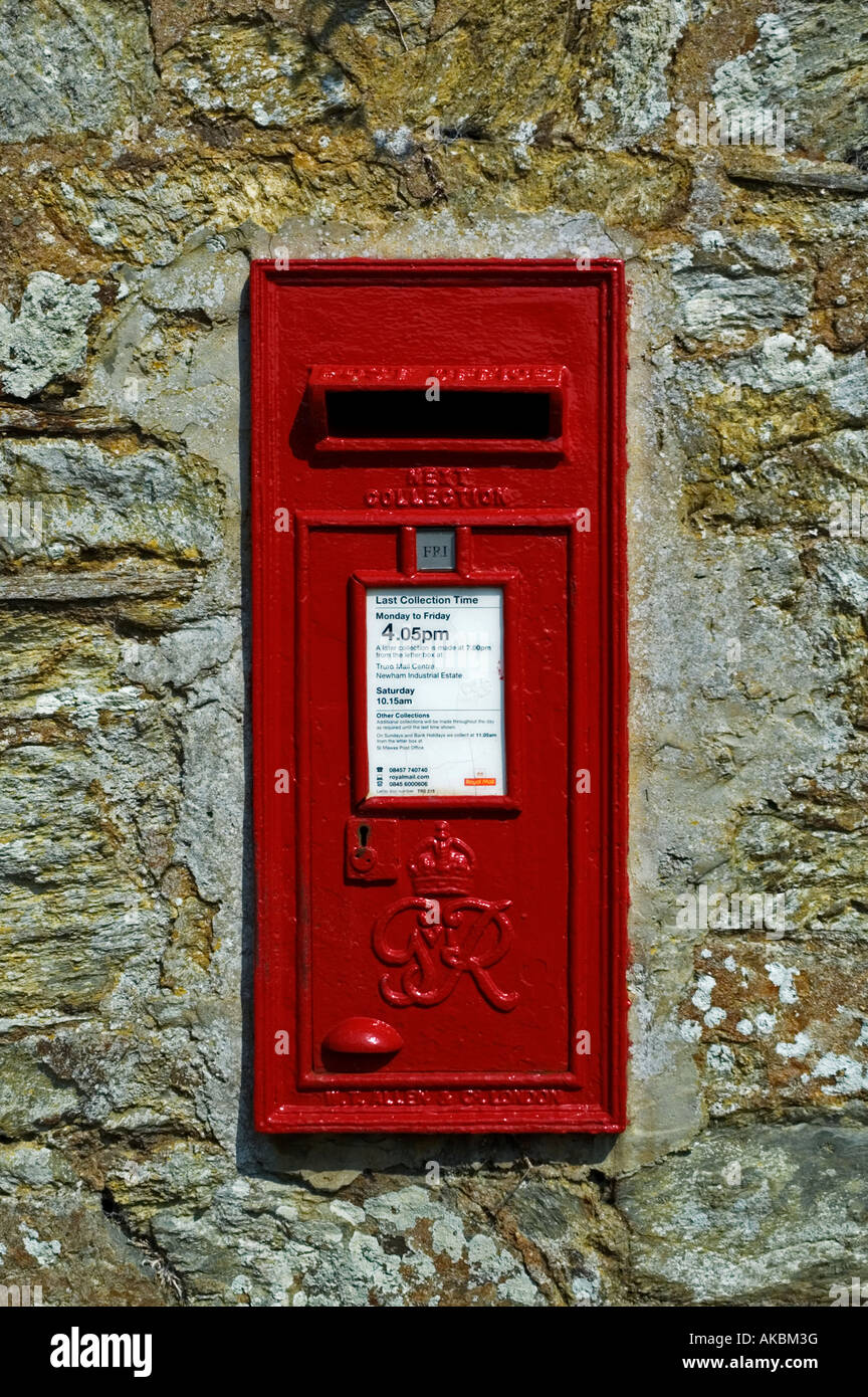 old british postbox Stock Photo - Alamy