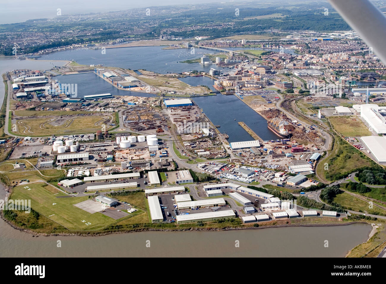 Cardiff docks aerial hi-res stock photography and images - Alamy