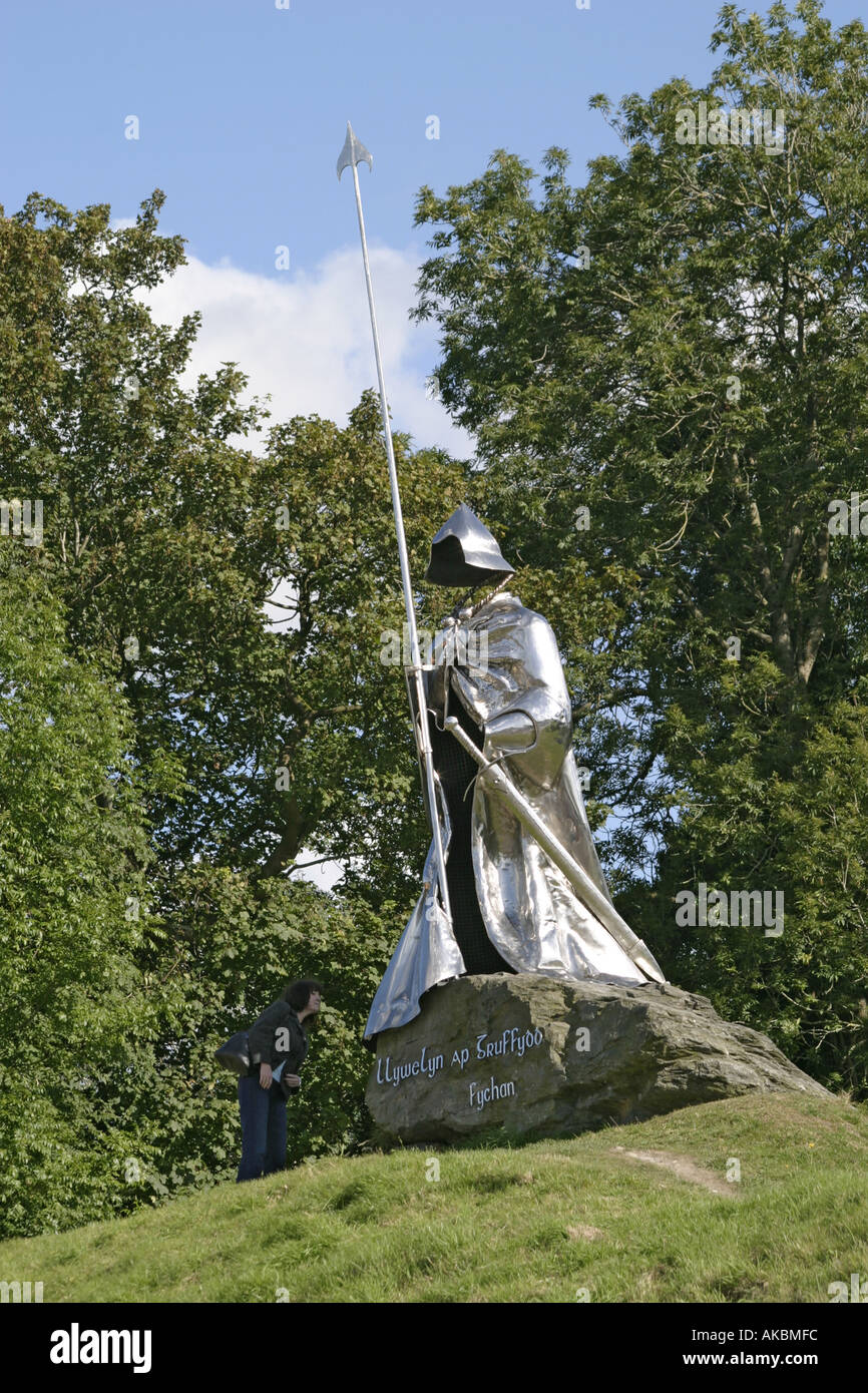 Monument Llewelyn ap Gruffydd Near Castle Llandovery Carmarthenshire ...