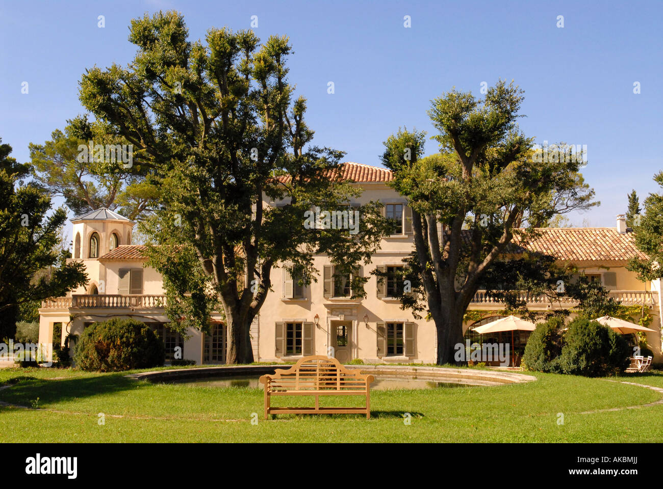 Domaine de Valdition, Orgon, Provence France Stock Photo - Alamy