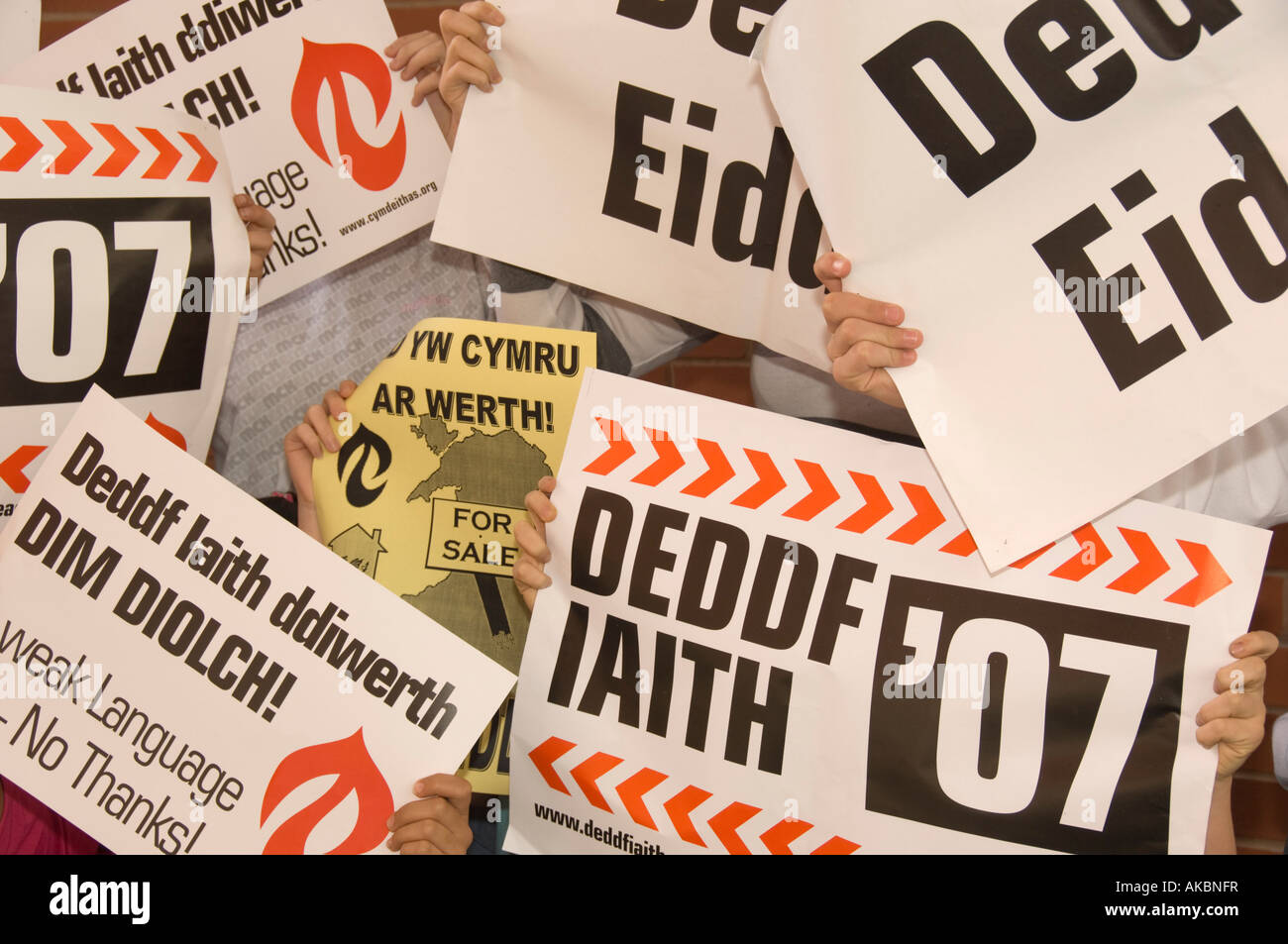 Tafod y ddraig hi-res stock photography and images - Alamy