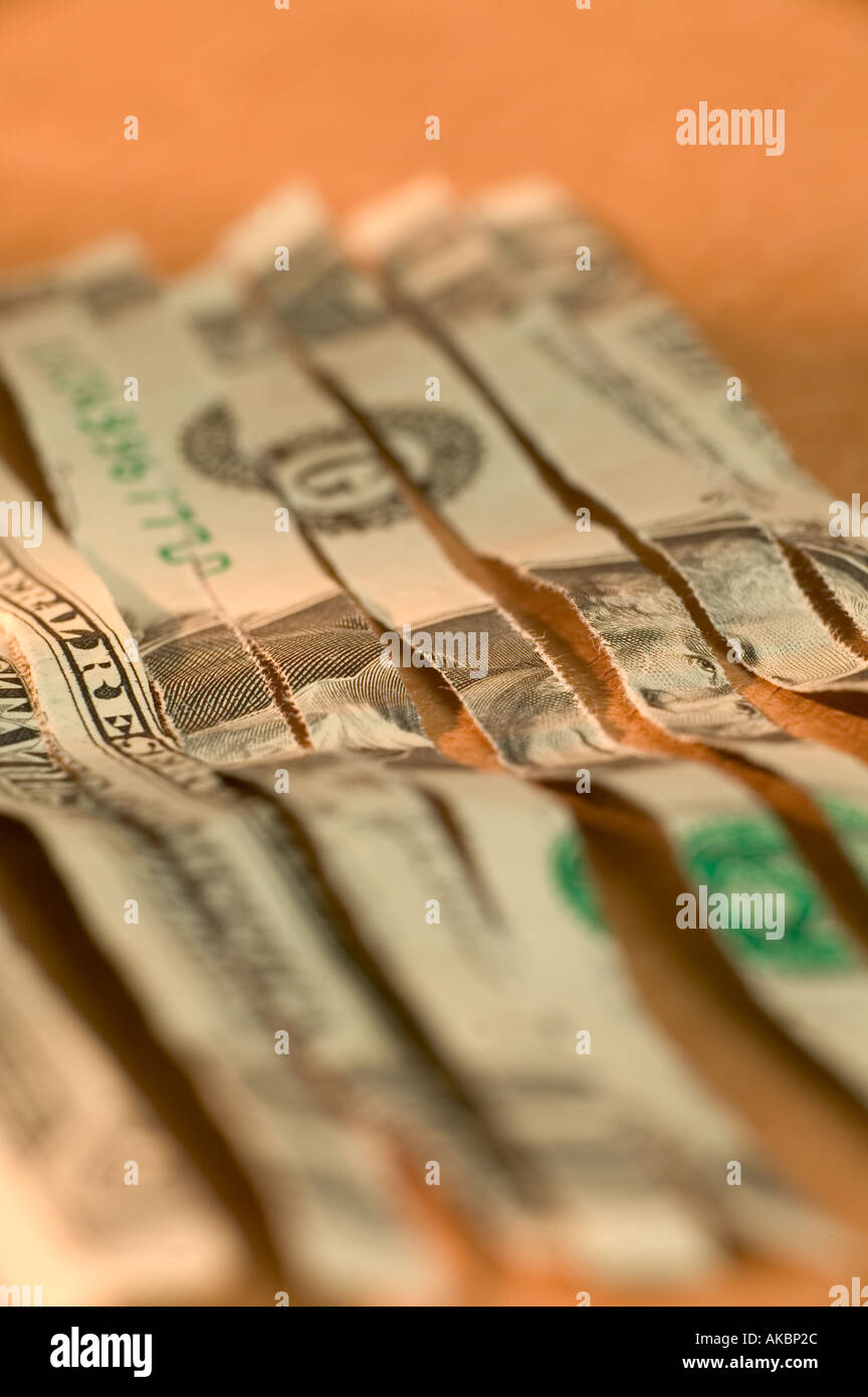 Shredded notes hi-res stock photography and images - Alamy