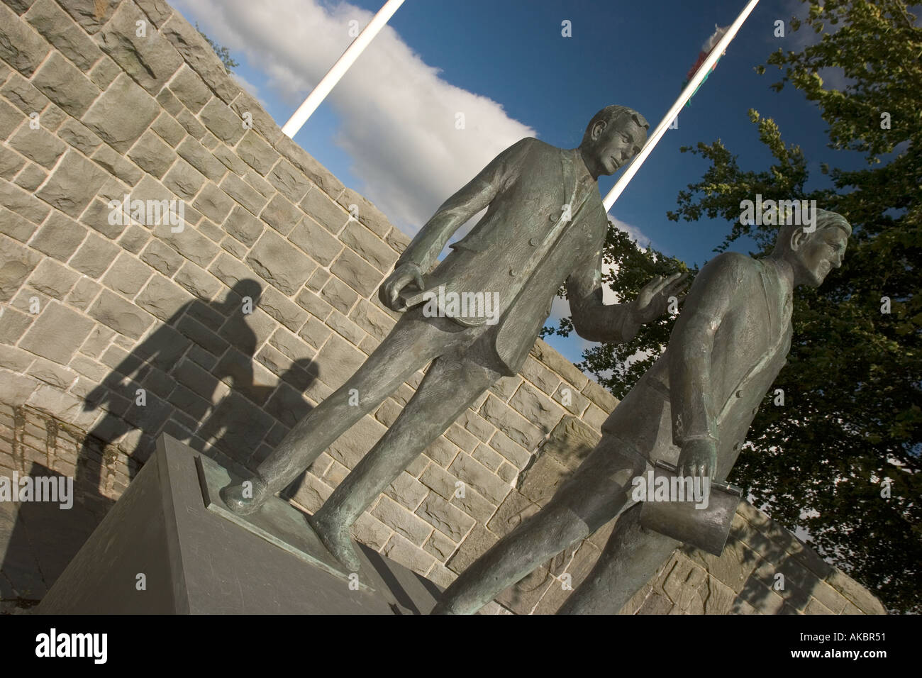 Wales Gwynedd Bala Llanuwchllyn statues to welsh language pioneers Owen ...