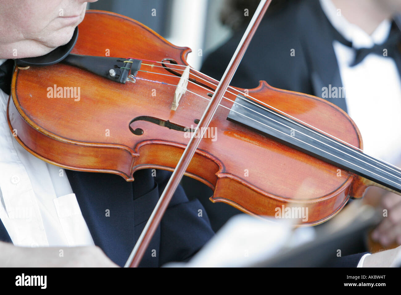 playing the violin Stock Photo - Alamy
