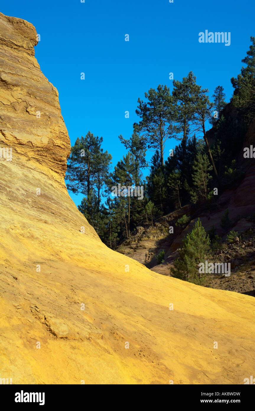 Roussillon colorado Provençal Stock Photo - Alamy