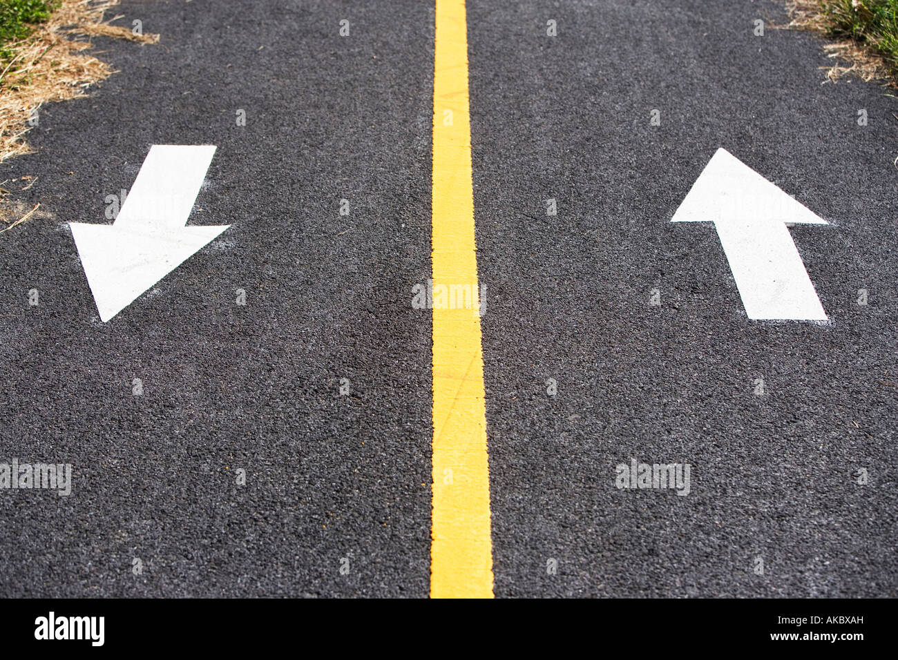 ARROWS, ROADWAY, WALKWAY, DECISION, COMMUNICATION, WHICH WAY, OPPOSITE ...
