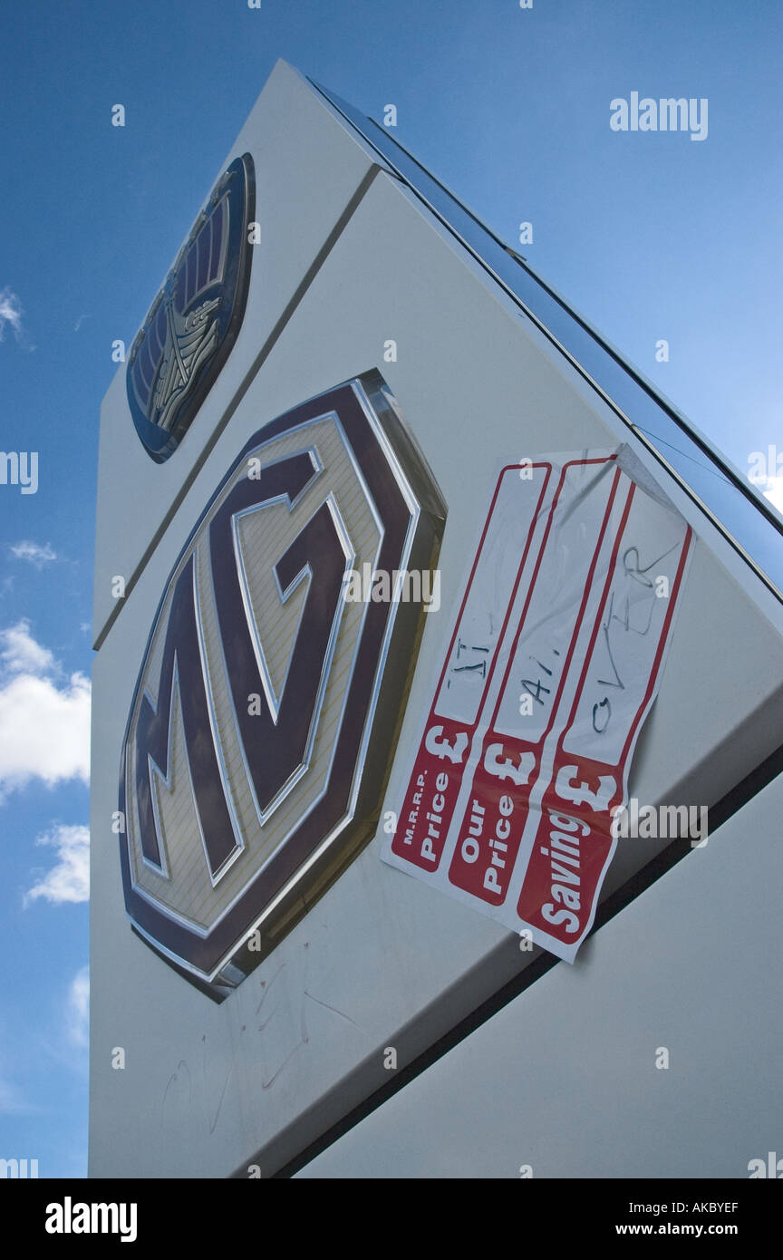 MG Rover dealer closed and boarded up after the collapse of the Rover ...