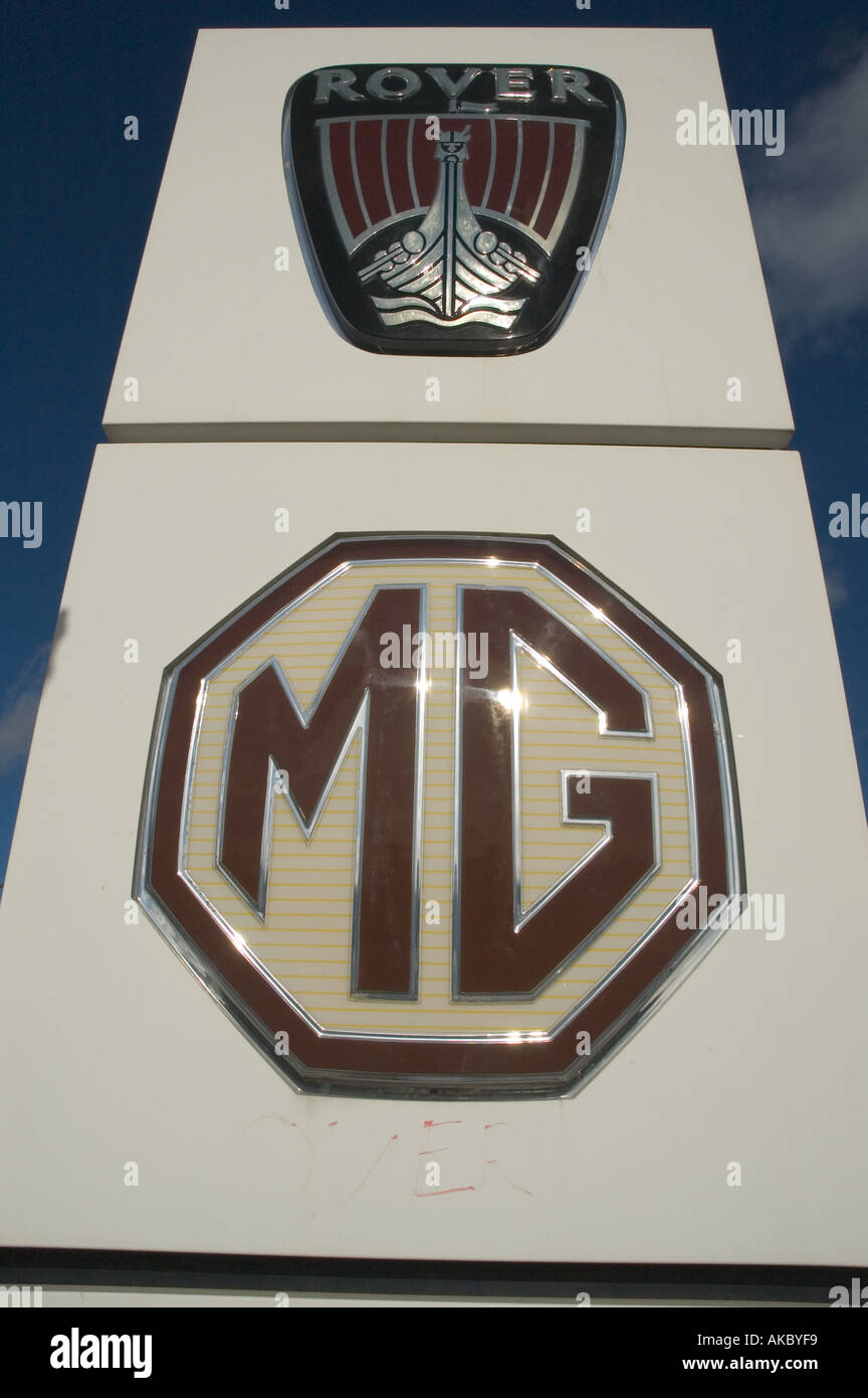 MG Rover dealer closed and boarded up after the collapse of the Rover ...