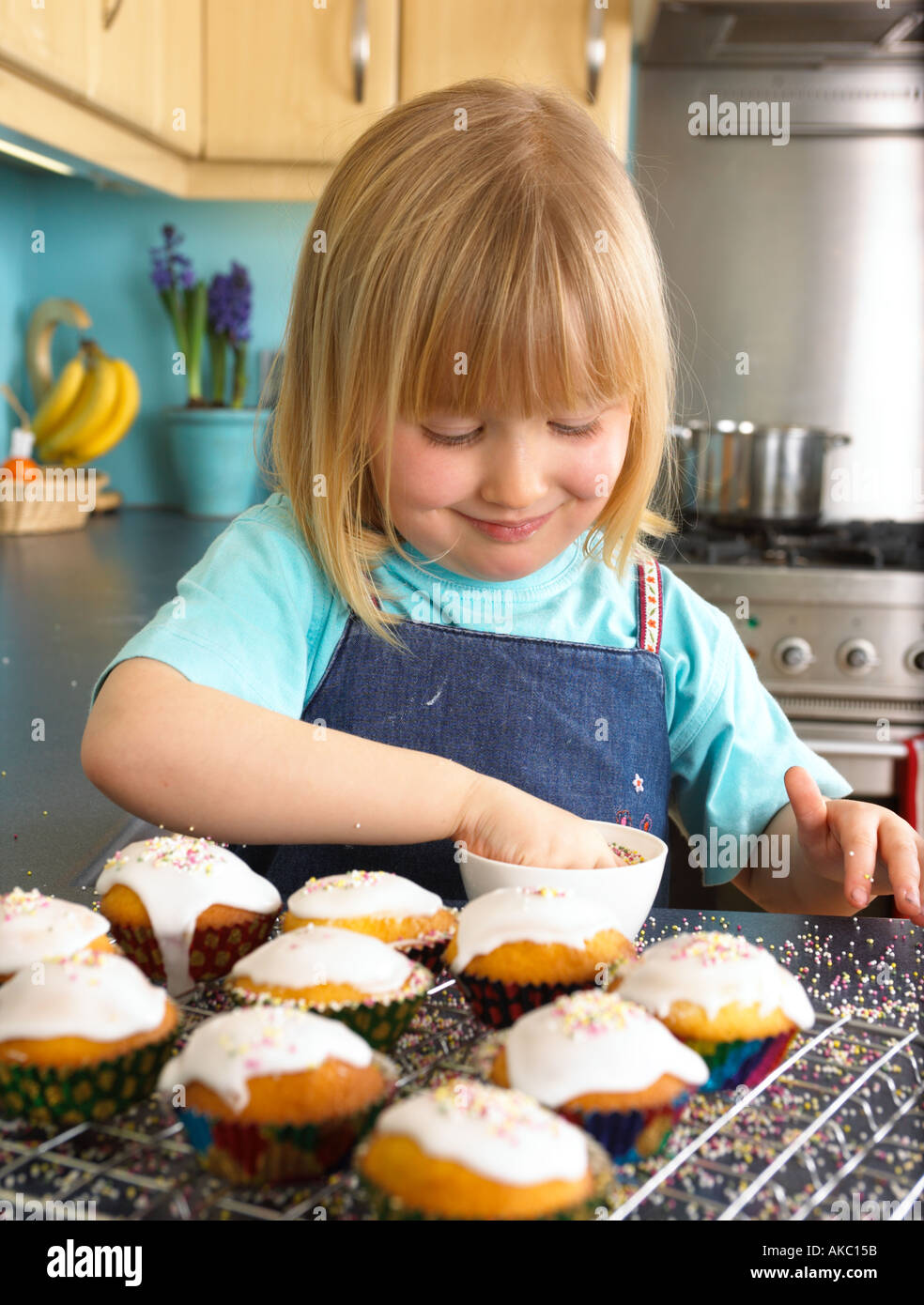 Children cakes hi-res stock photography and images - Alamy