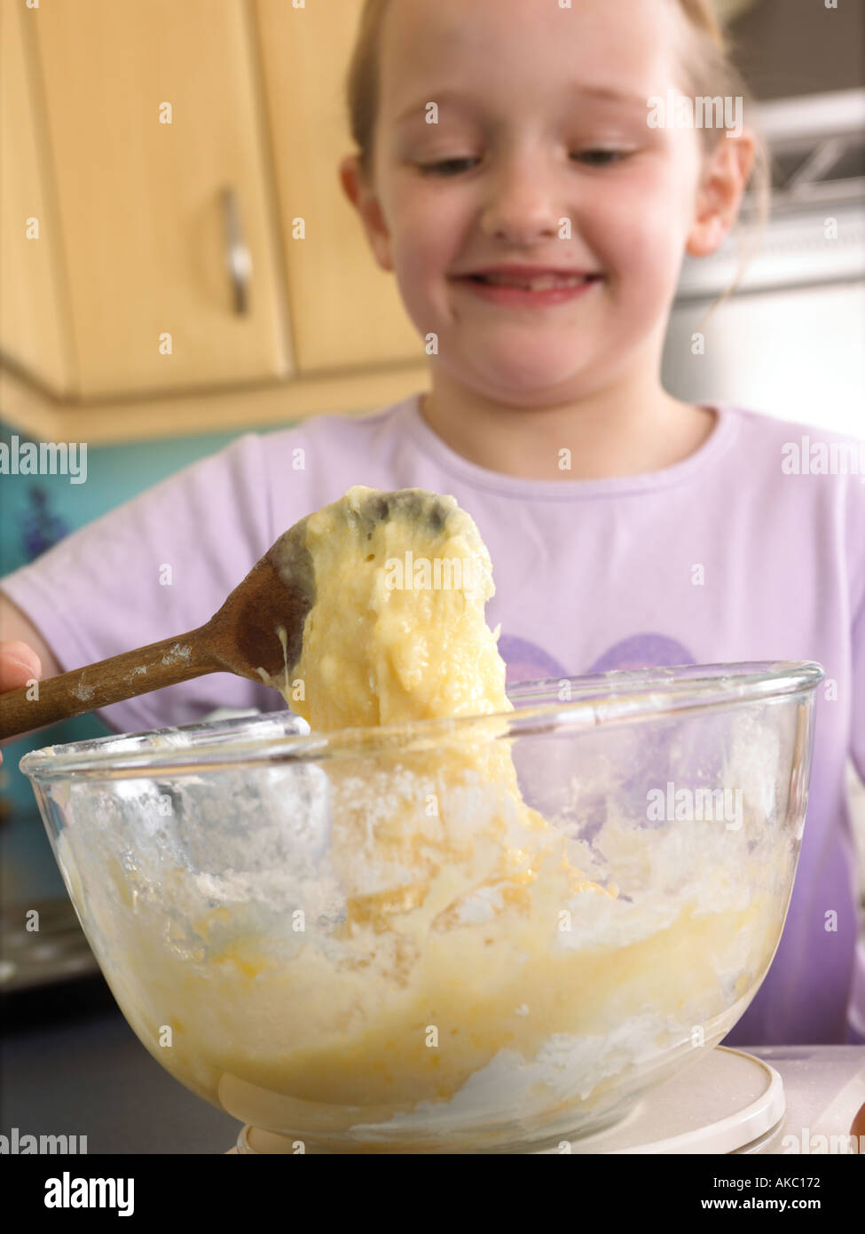 Children are baking hi-res stock photography and images - Alamy