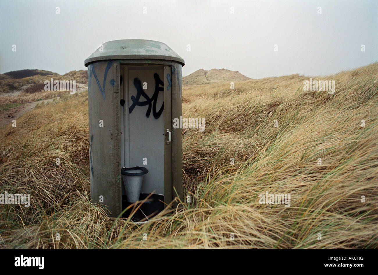 toilet in sand dunes Vedersoe Klit Jutland Denmark Stock Photo - Alamy