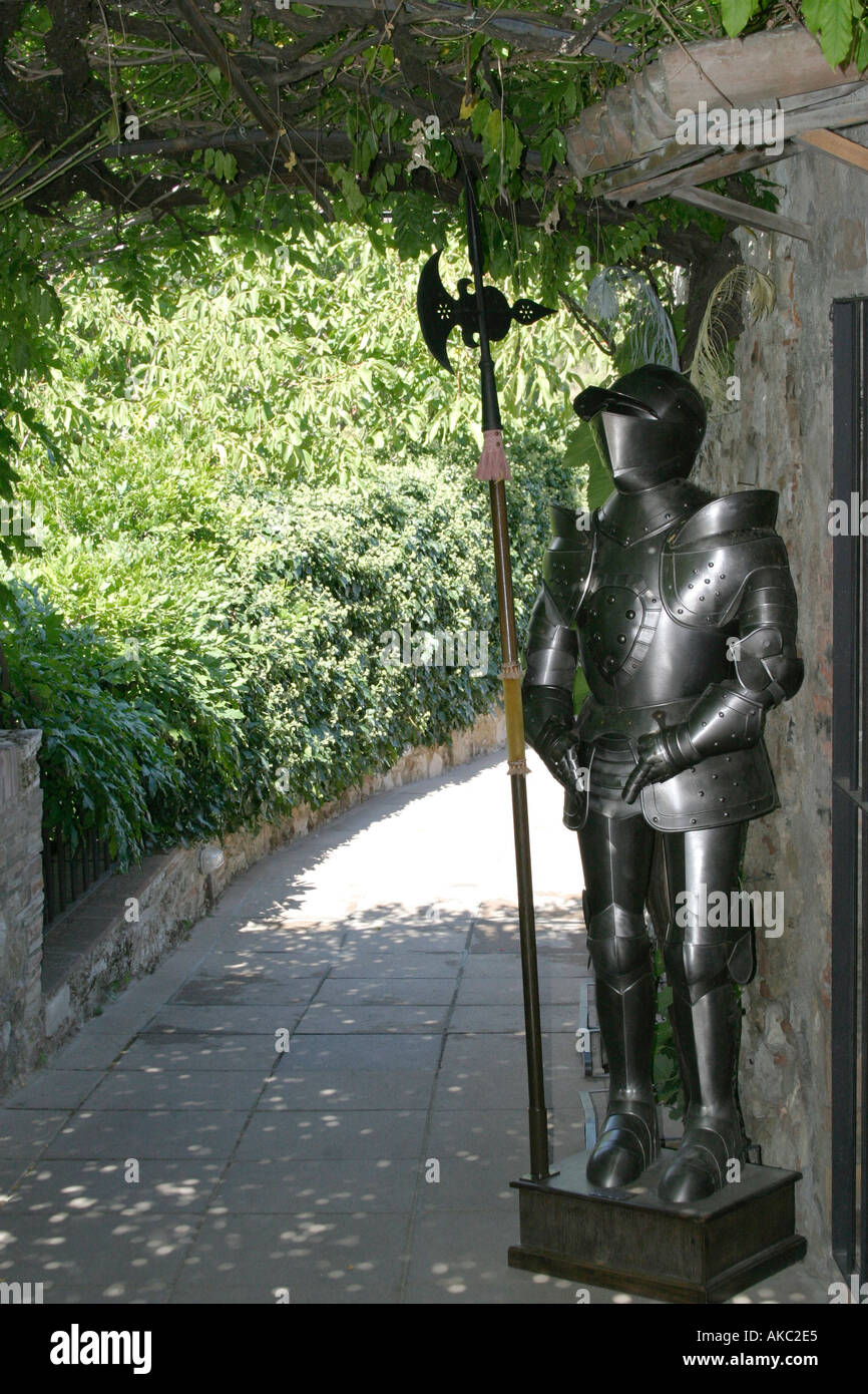 Medieval knight armor suit hi-res stock photography and images - Alamy