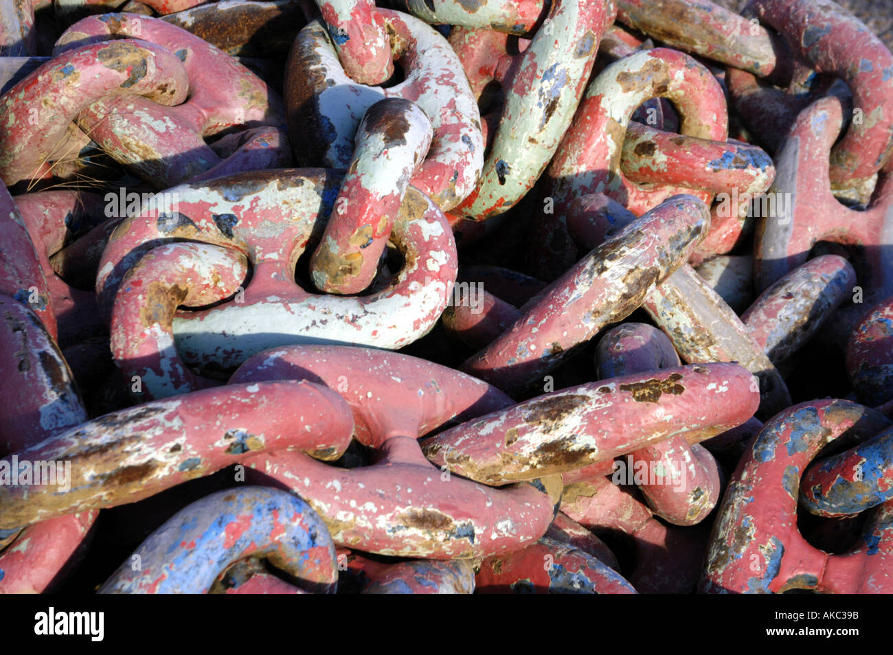 Pile chain hi-res stock photography and images - Alamy