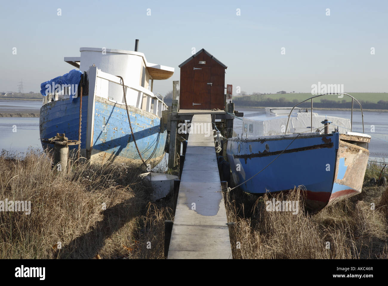 Chained boats hi-res stock photography and images - Alamy