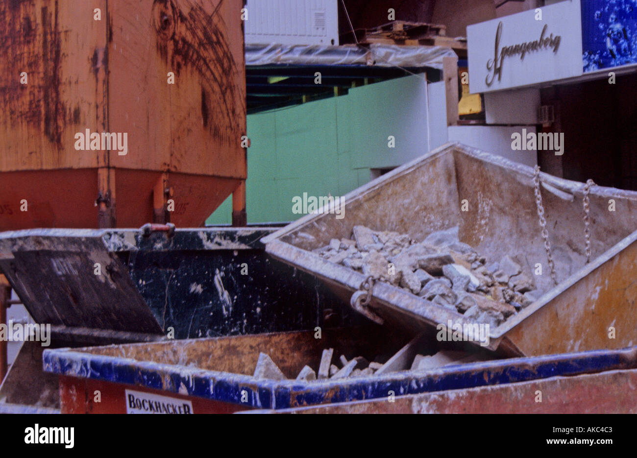 Building Trash 1 Stock Photo - Alamy
