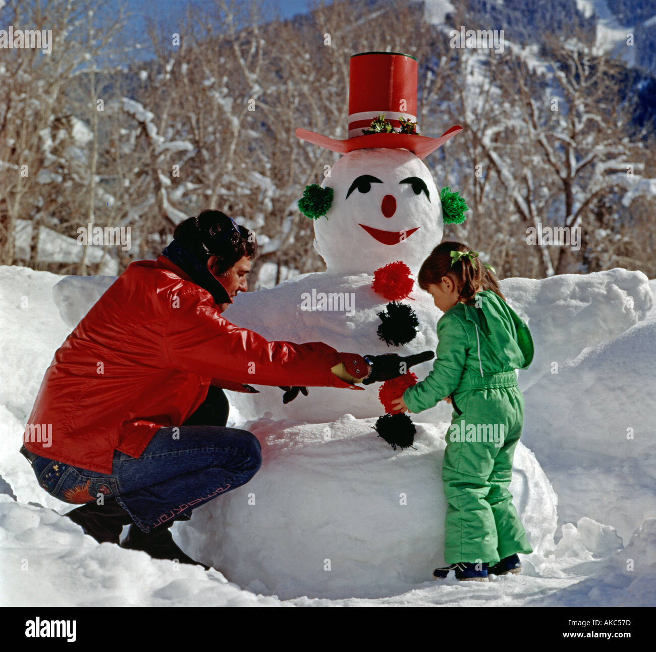 Snowman dad hi-res stock photography and images - Alamy