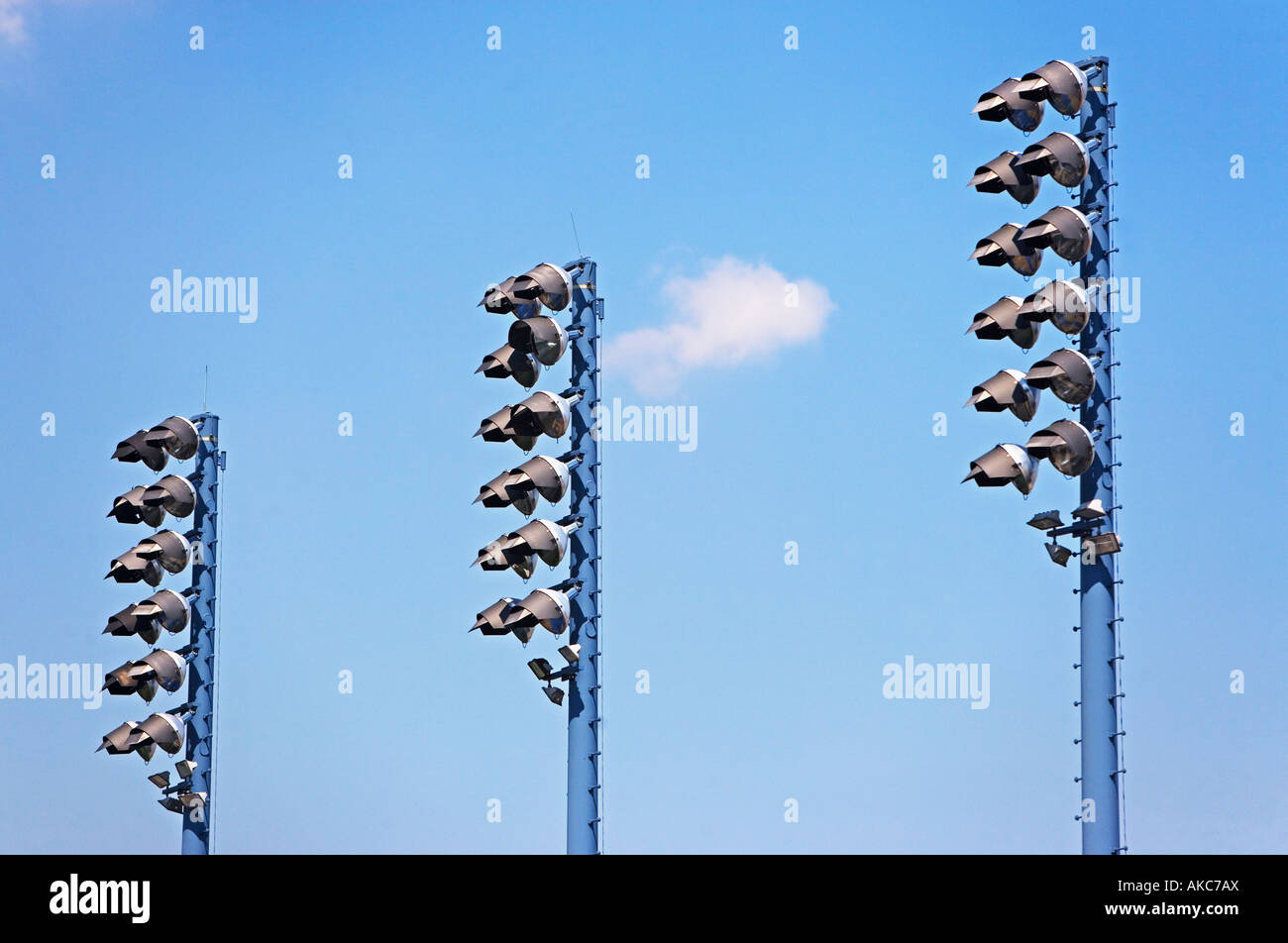 Row of street lighting hi-res stock photography and images - Alamy