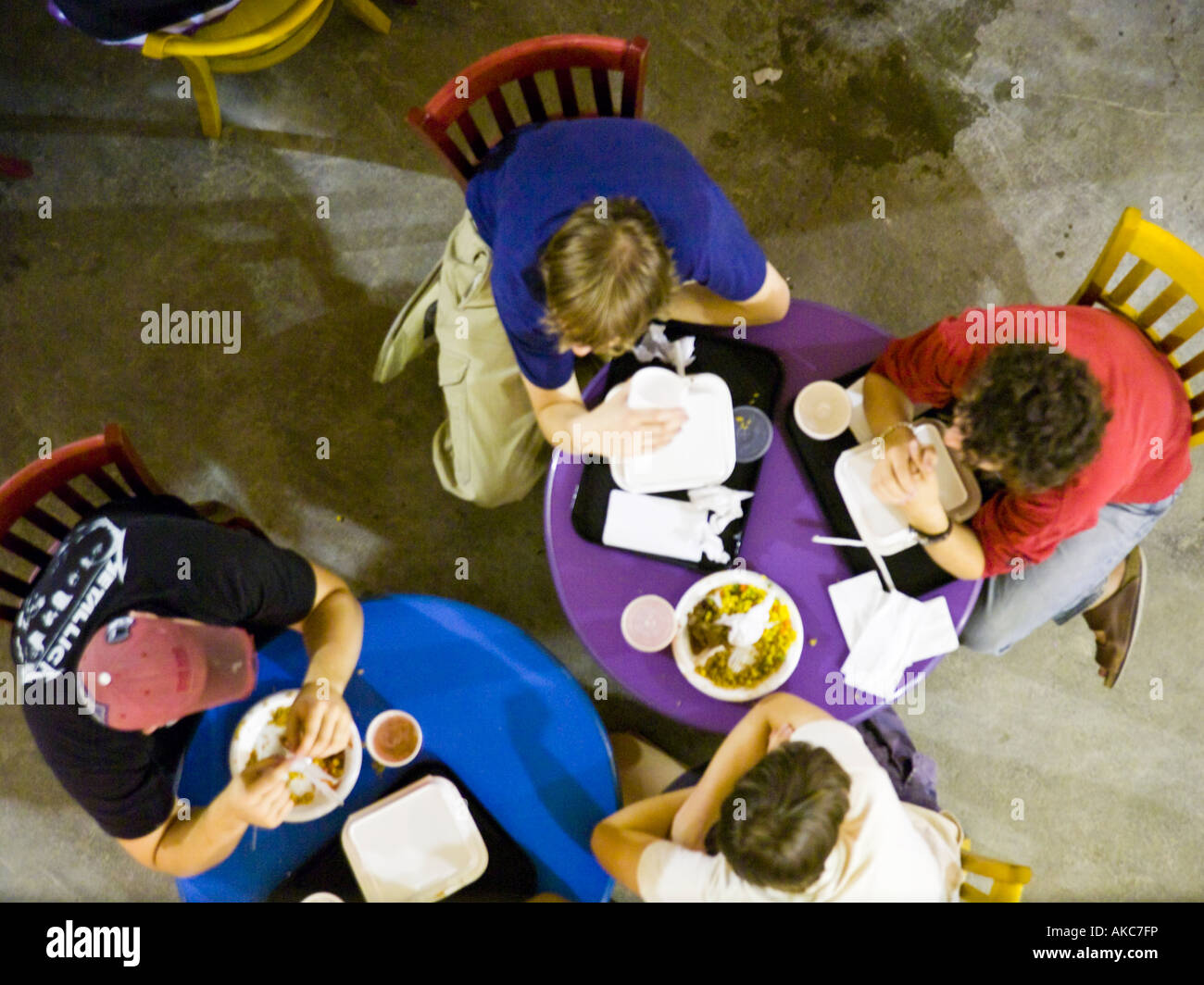 Teen Eat Lunch Stock Photo - Alamy