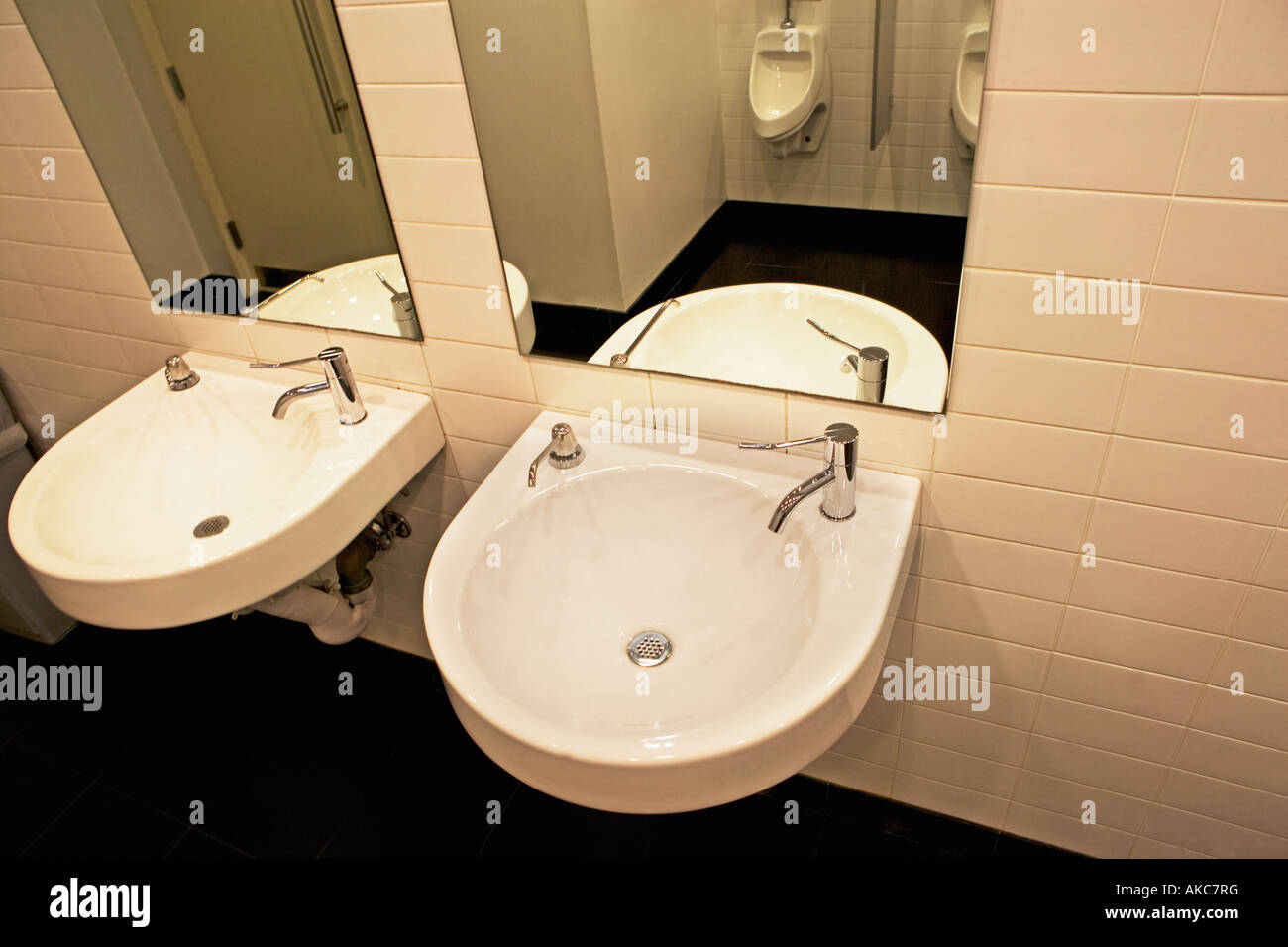SINK, WASHROOM, LAVATORY, FAUCET, MIRROR, REFLECTION, DRAIN, TILE ...