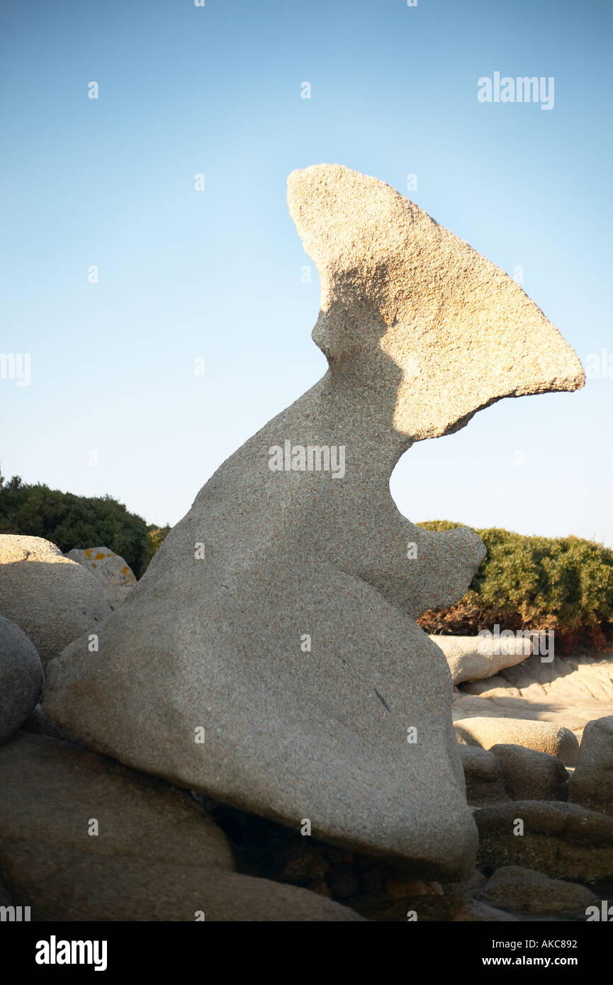 Wind sculpted rock in the shape of a mouse Stock Photo - Alamy
