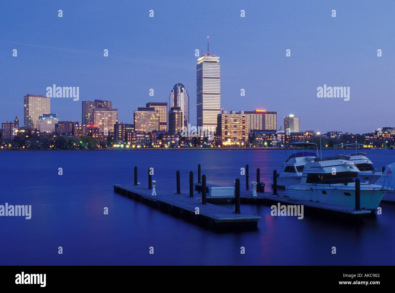 Boston community boating hi-res stock photography and images - Alamy