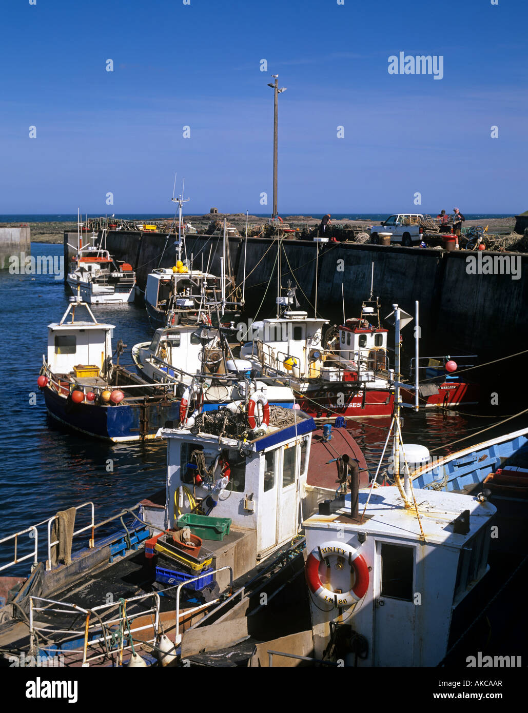 Seahouses fishing village hi-res stock photography and images - Alamy