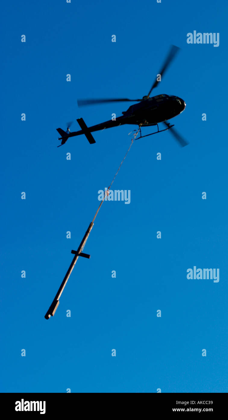 Helicopter sling hi-res stock photography and images - Alamy
