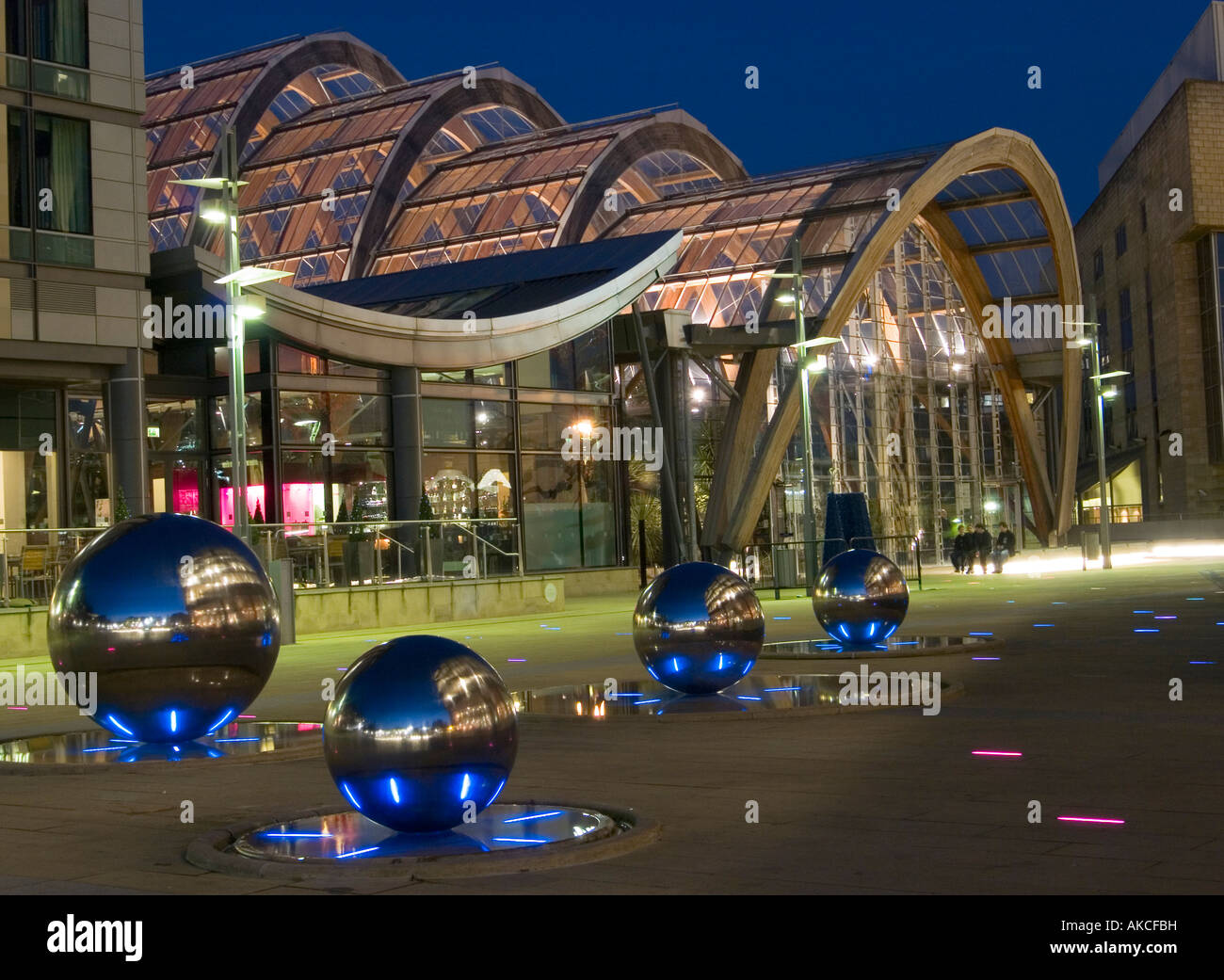 Spheres of rain sculpture hi-res stock photography and images - Alamy