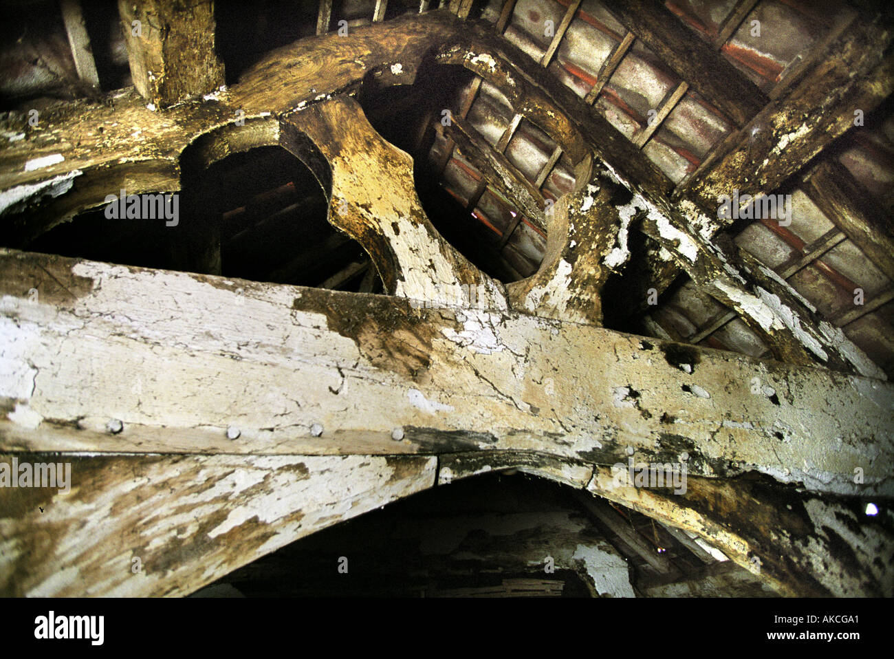 Truss beams hi-res stock photography and images - Alamy