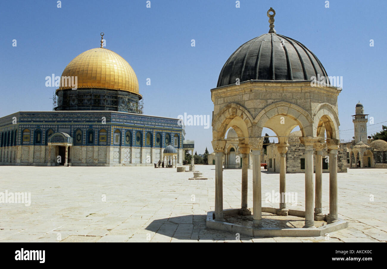 Dome of the Rock and courtyard, old city of Jerusalem, Palestine ...