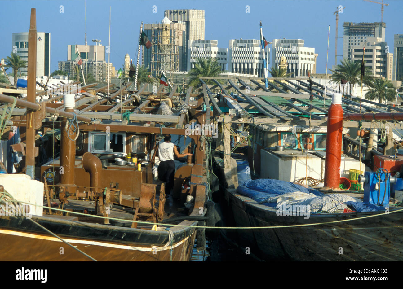 Kuwait dhows hi-res stock photography and images - Alamy