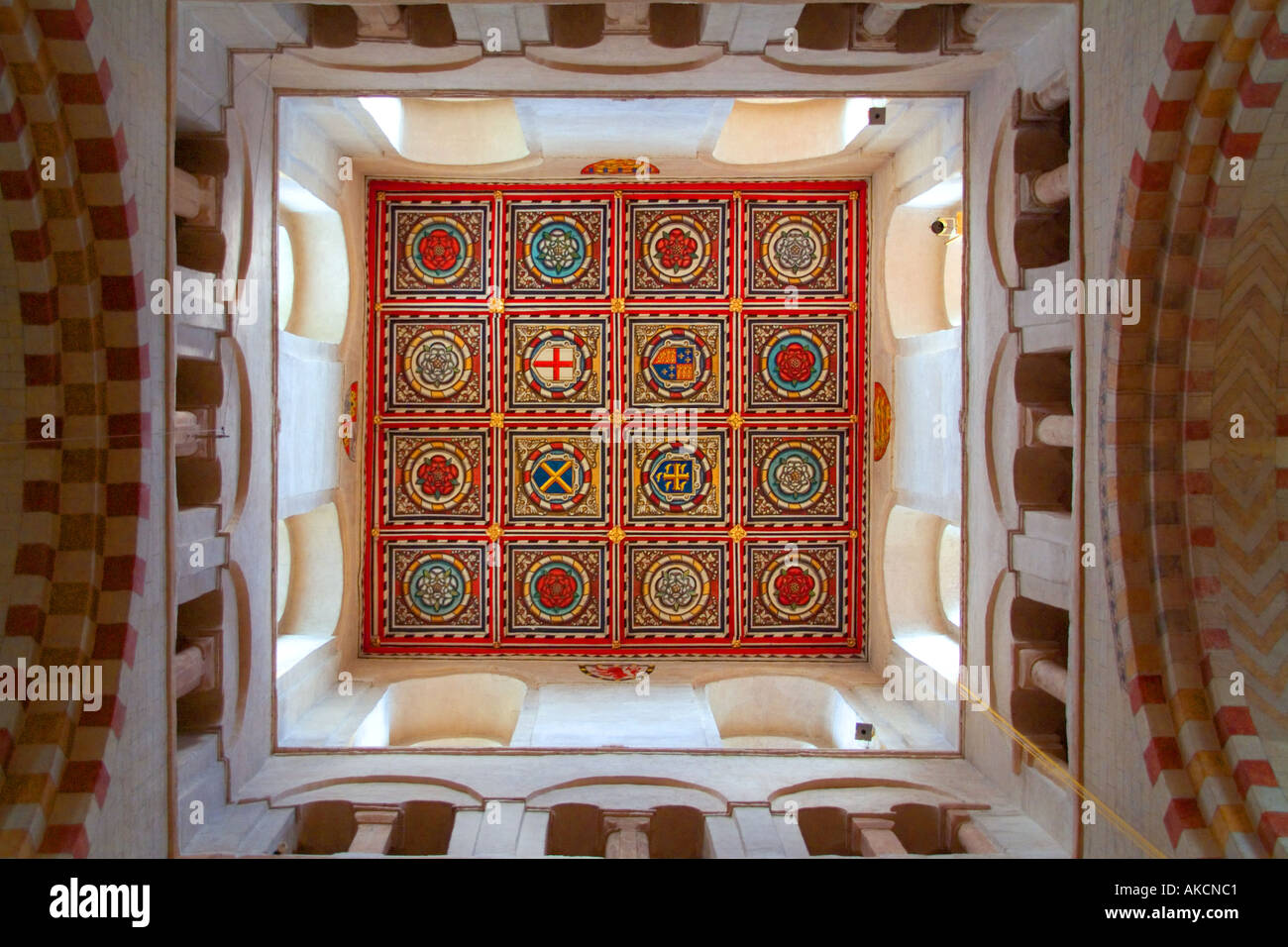 St albans cathedral tower ceiling hi-res stock photography and images ...