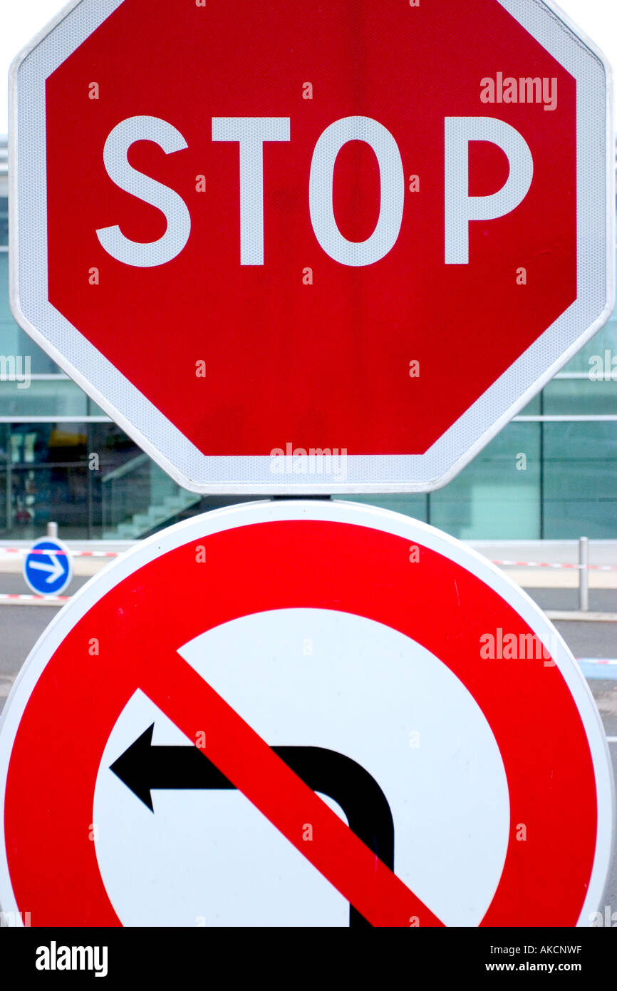 european france stop and no turl left sign Stock Photo - Alamy