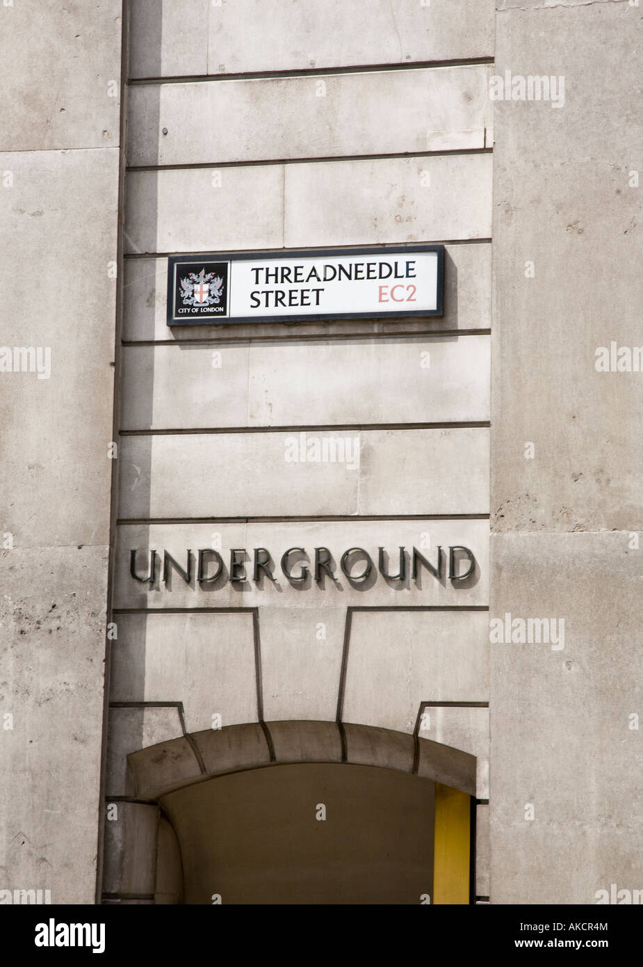 Thread needle street london hi-res stock photography and images - Alamy