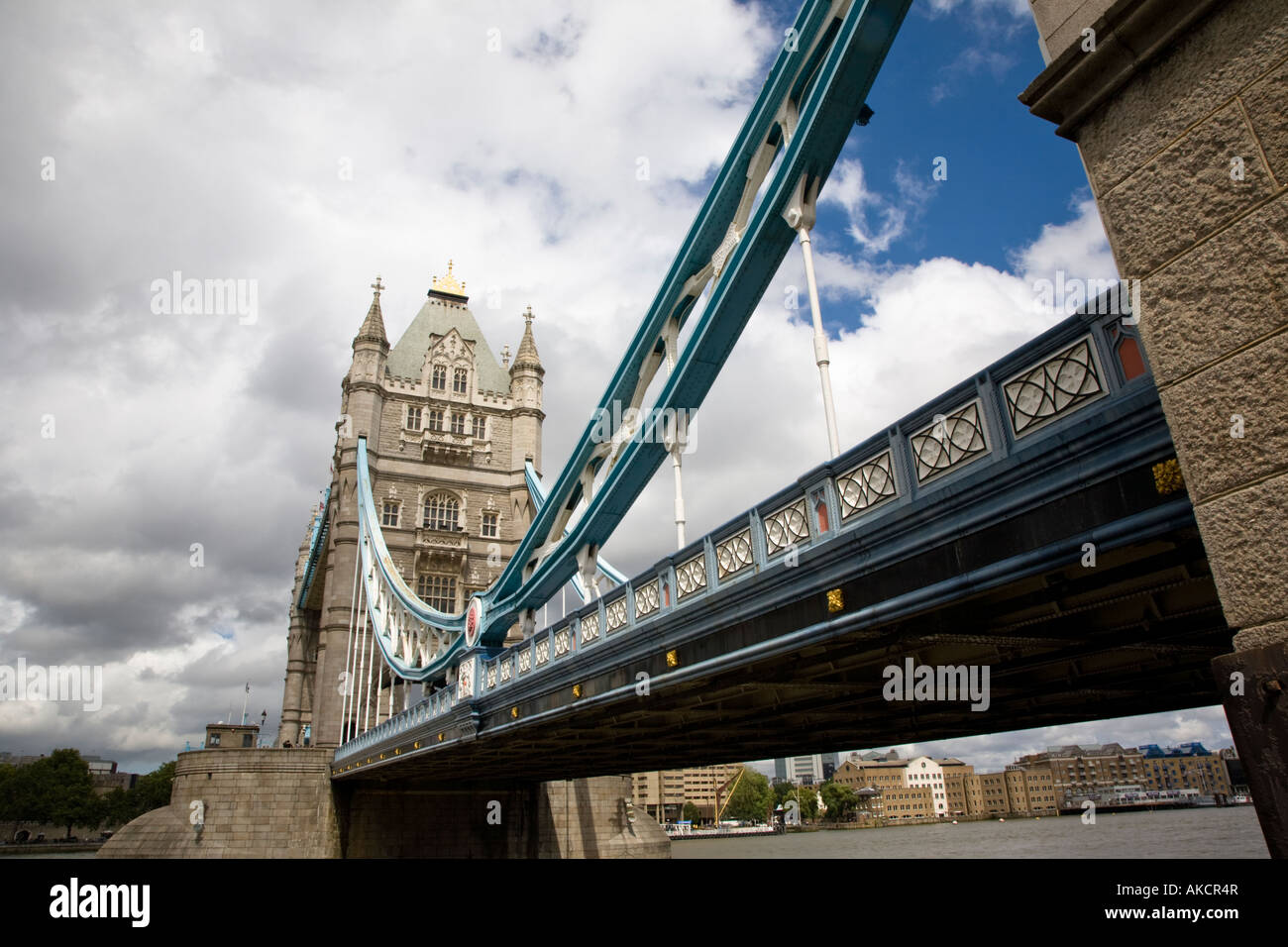 Wide view tower bridge hi-res stock photography and images - Alamy
