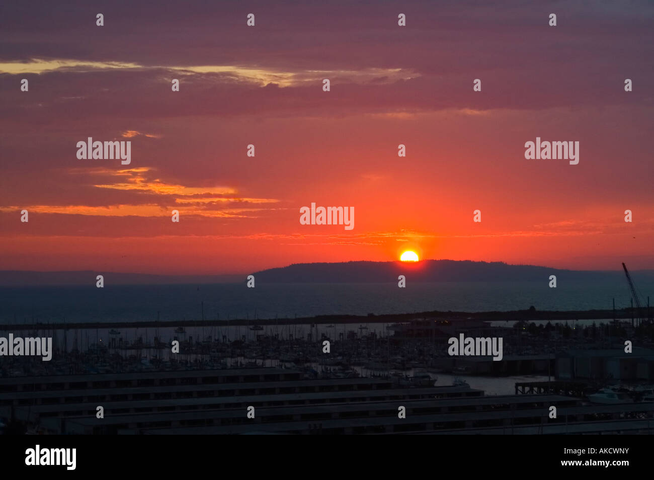 Everett washington harbor hi-res stock photography and images - Alamy