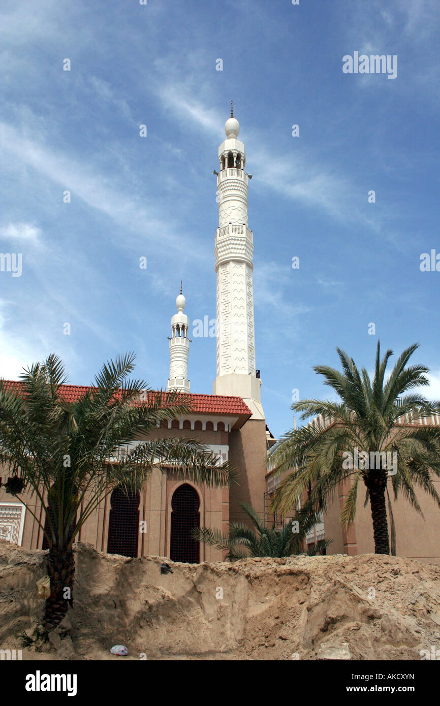 mosque in kuwait Stock Photo - Alamy