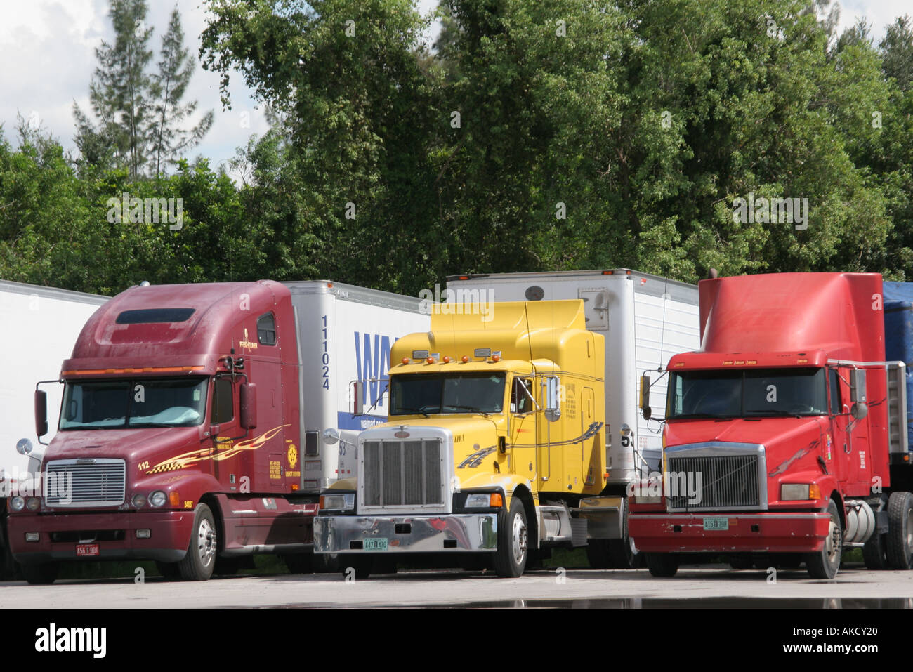 Florida Everglades,highway Route 27,truck,lorry stop,cabs,parking lot ...